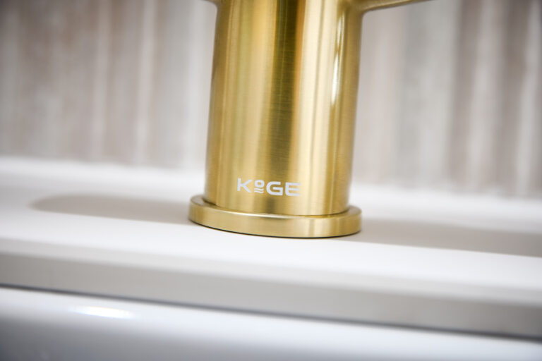 KoGE 4-in-1 Swan Pull Out Spout Hot Water Tap | Brushed Brass | Scudo ...
